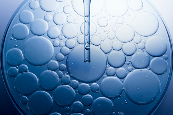 Tout savoir sur les acides de fruits et les AHA en cosmétique ...